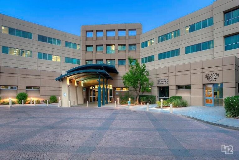 Gastroenterologist in Phoenix, AZ